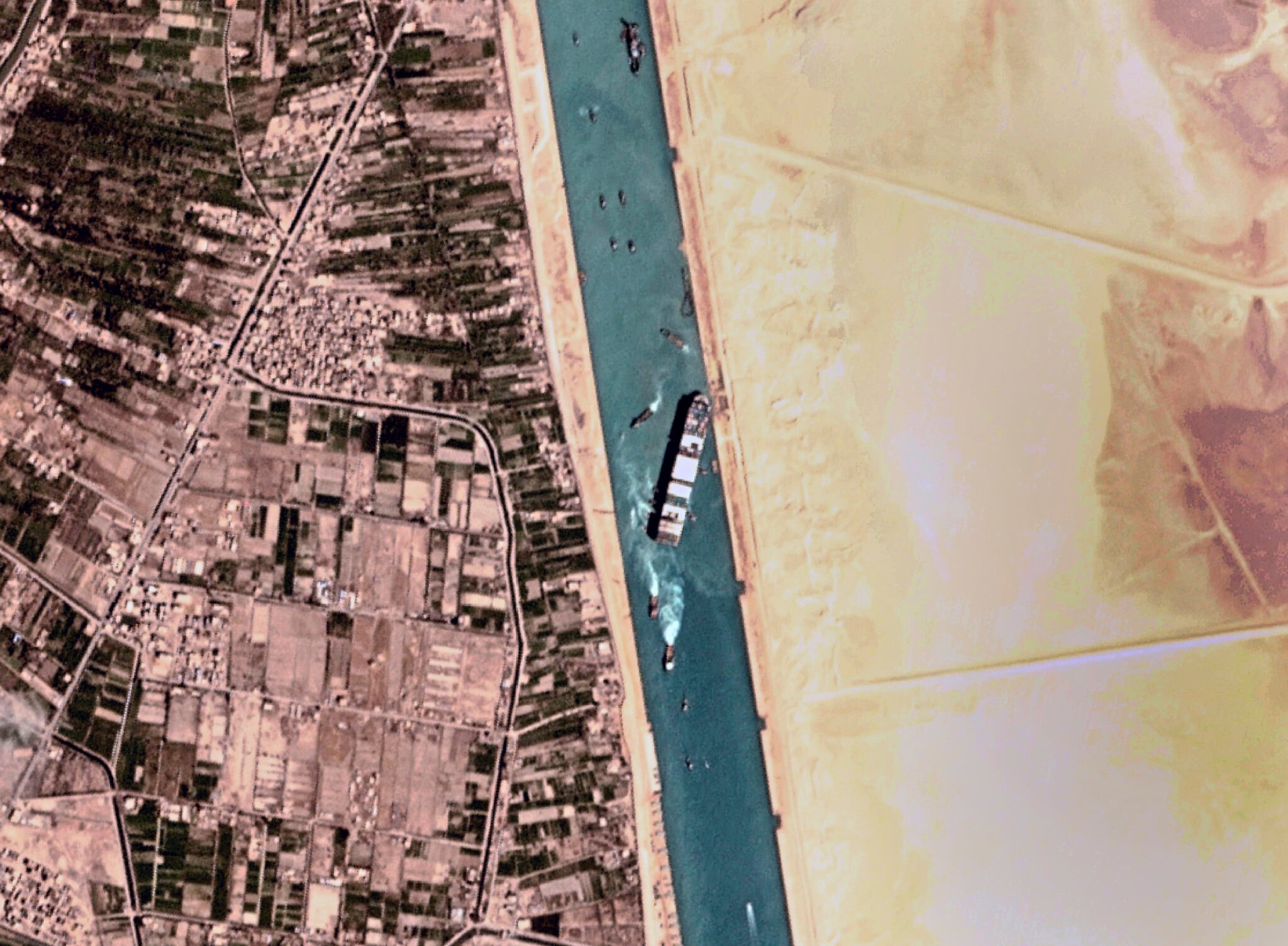 Ever Given finally set free in Suez, with tugboats helped by high tide ...