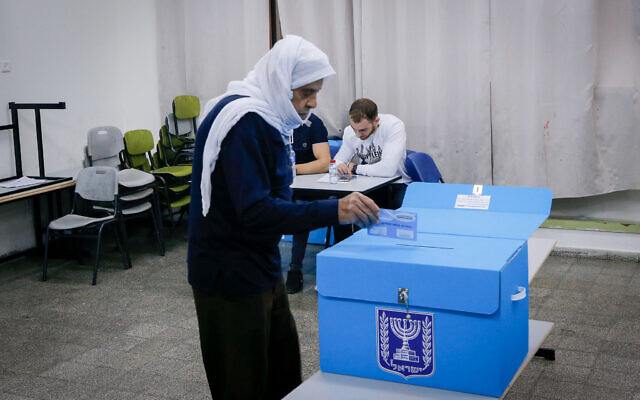 Poll: 48% of Israelis favor government with outside support from Arab ...