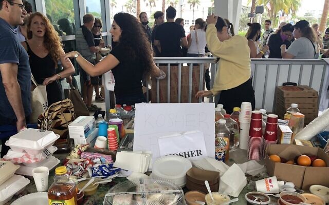 Surfside Jewish community prays for the missing -- and braces for the ...