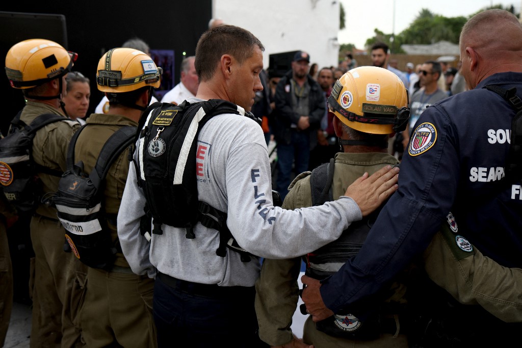 Departing IDF rescue team at Florida condo collapse gets medals, cheers ...
