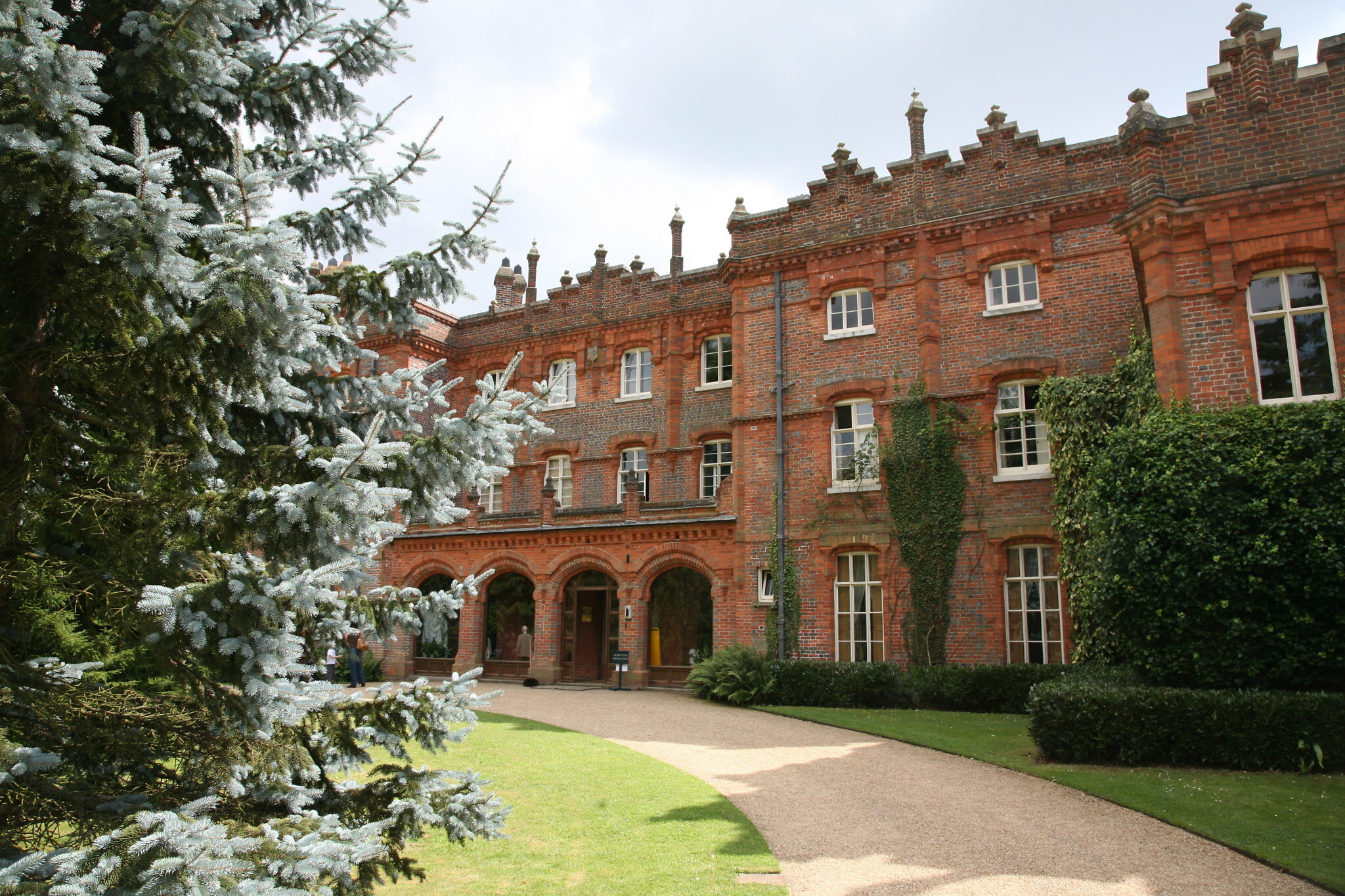 Medieval manors to German villas: Jewish homes tell stories of royalty ...