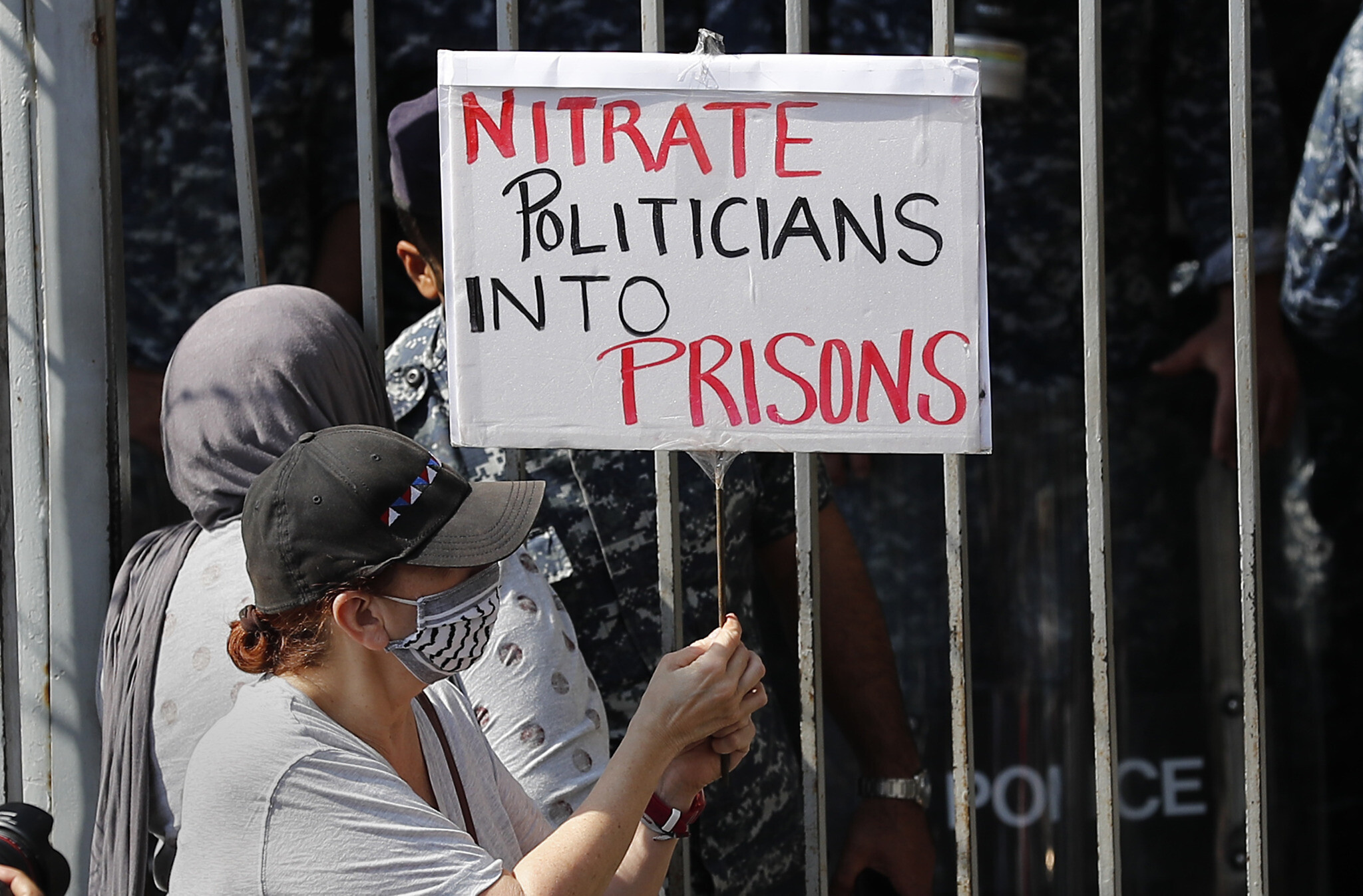 The 'incorruptible' judge at the heart of a battle bringing Lebanon to ...