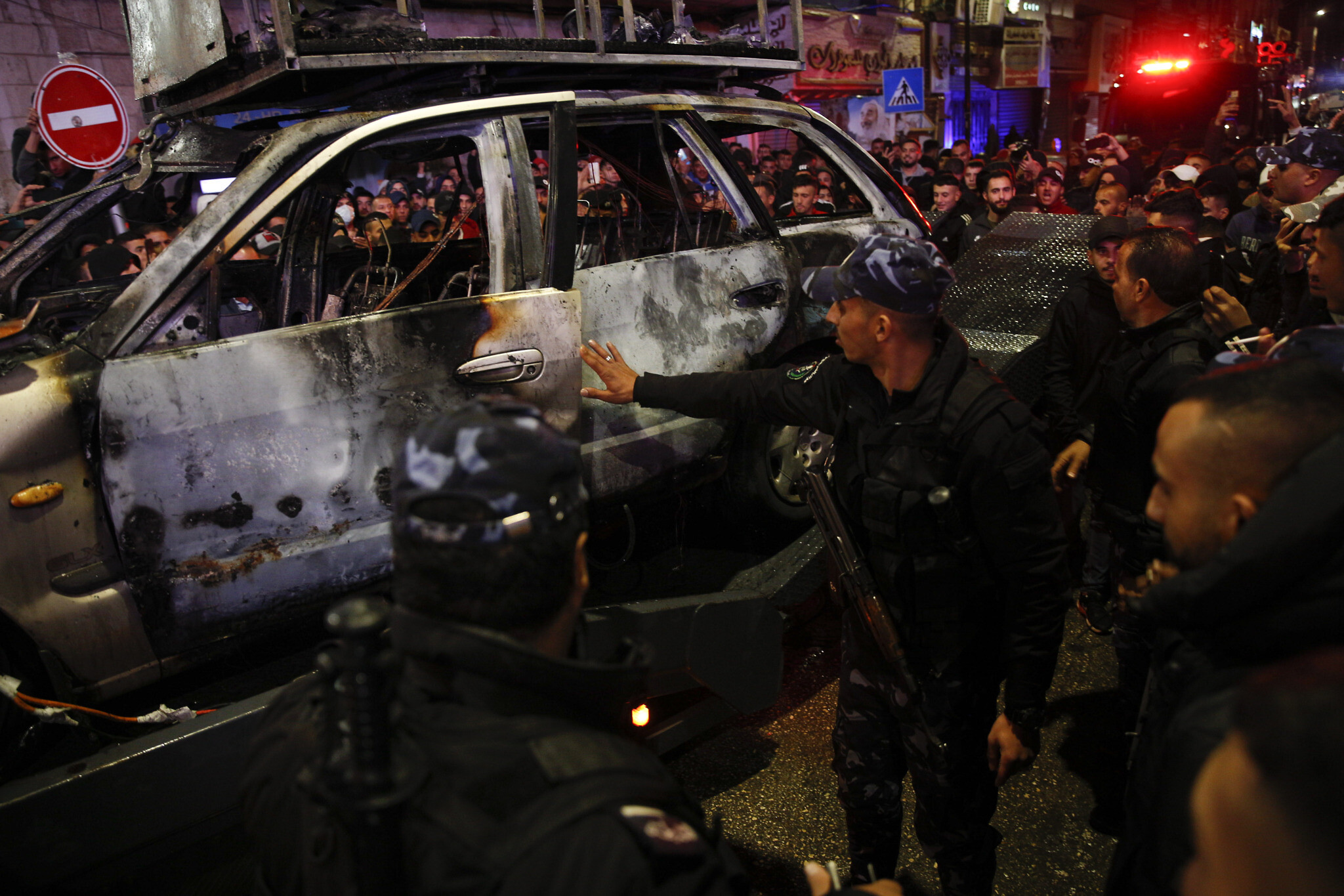 Two Israelis attacked, car torched by Palestinians after entering ...