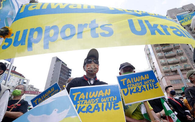 Large protests against Russian invasion of Ukraine in Berlin, other ...