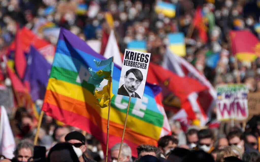 Hitler, WWII loom large in Germany's approach to Russia's invasion of ...