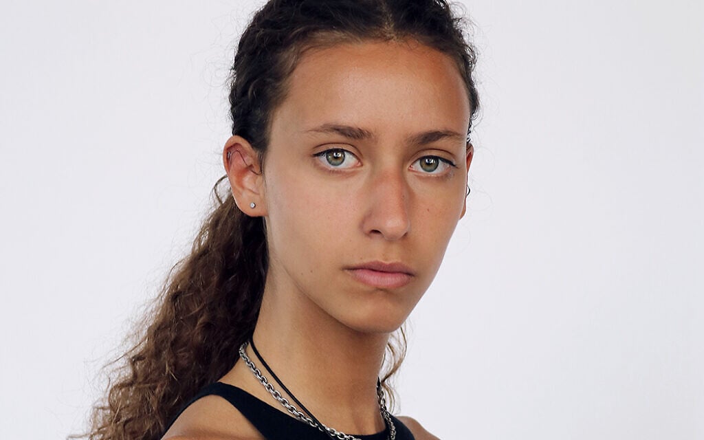 After walking high-fashion runways, model Lior Cole reads Torah with ...