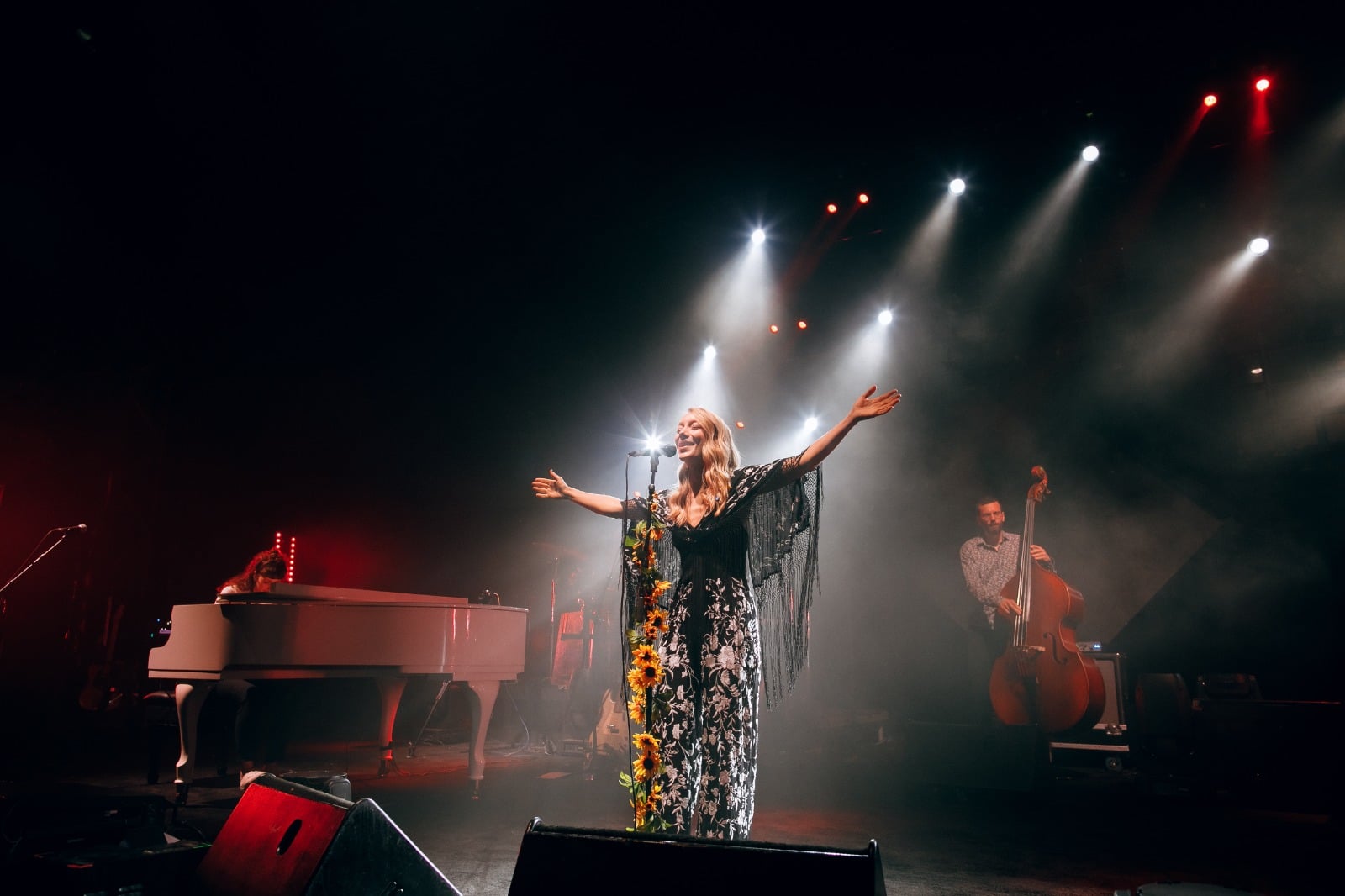 Ukrainian singer performs in Israel alongside star Ivri Lider | The ...