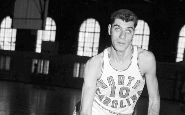 Lennie Rosenbluth, Jewish Sports Hall of Fame basketball star, dies ...