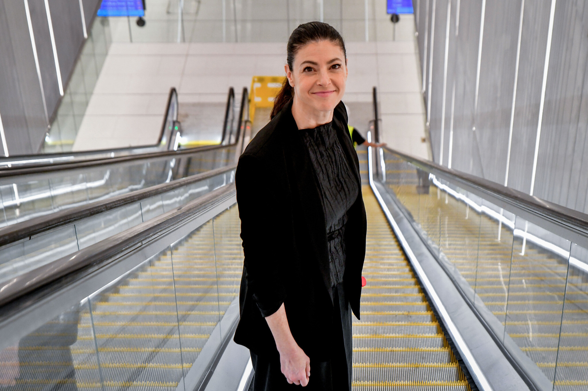 Michaeli promises to run Tel Aviv light rail on Shabbat starting next ...