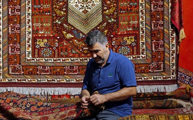 Ancient Iranian rug tradition gets modern makeover as sinking sales ...