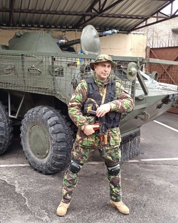 Buried alive by a Russian strike, a Ukrainian policeman fights to walk ...