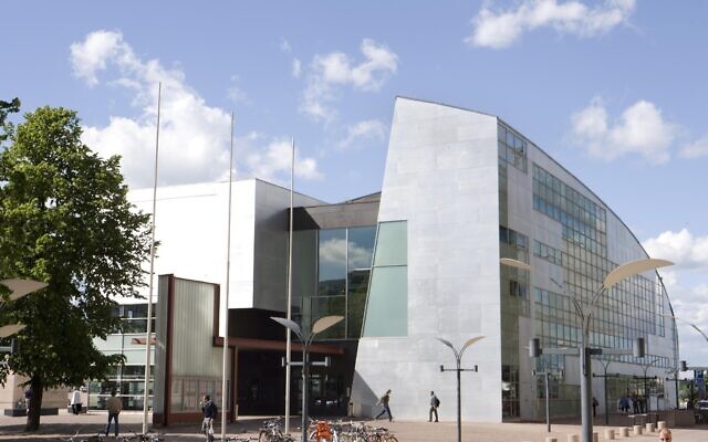 Artists to boycott Finland’s national gallery over Israeli billionaire ...
