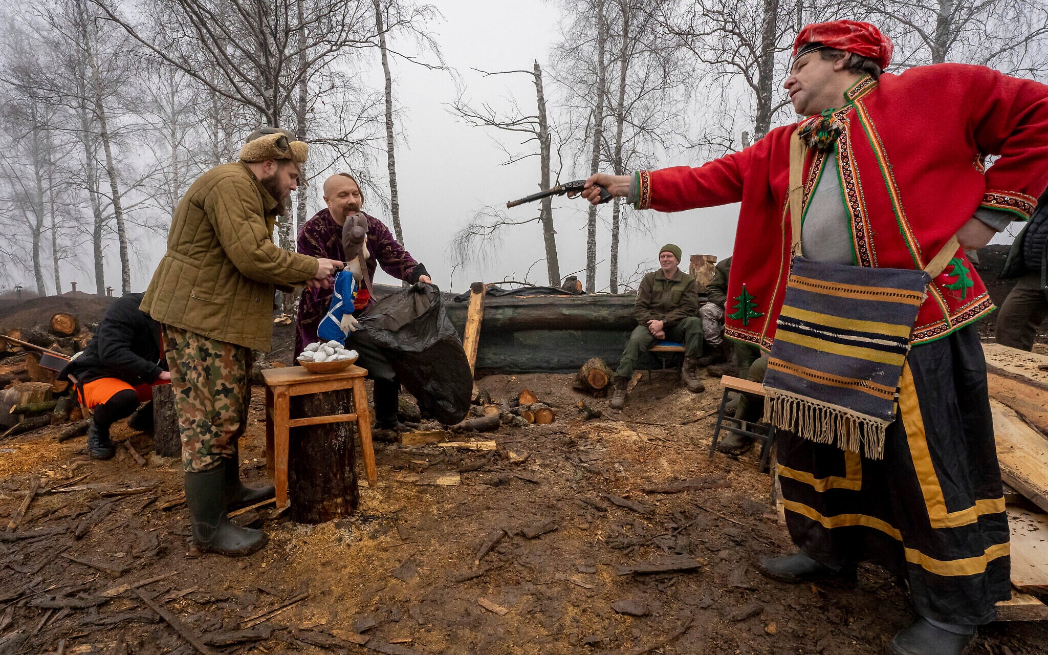 Distancing from Russia, some Ukrainians celebrate Christmas on West's ...