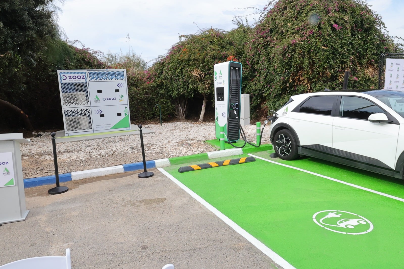 Zooz Power deploys first ultra-fast power booster for electric vehicles ...