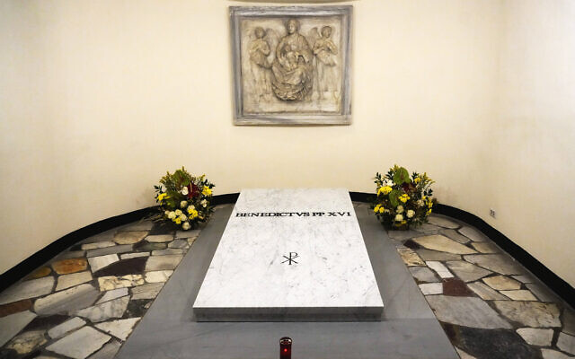 Public now can see Benedict's tomb at St. Peter's Basilica | The Times ...
