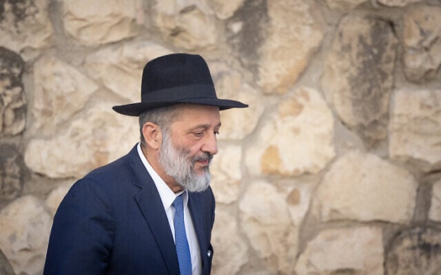 Netanyahu must likely fire Deri by Sunday or be in contempt of court ...