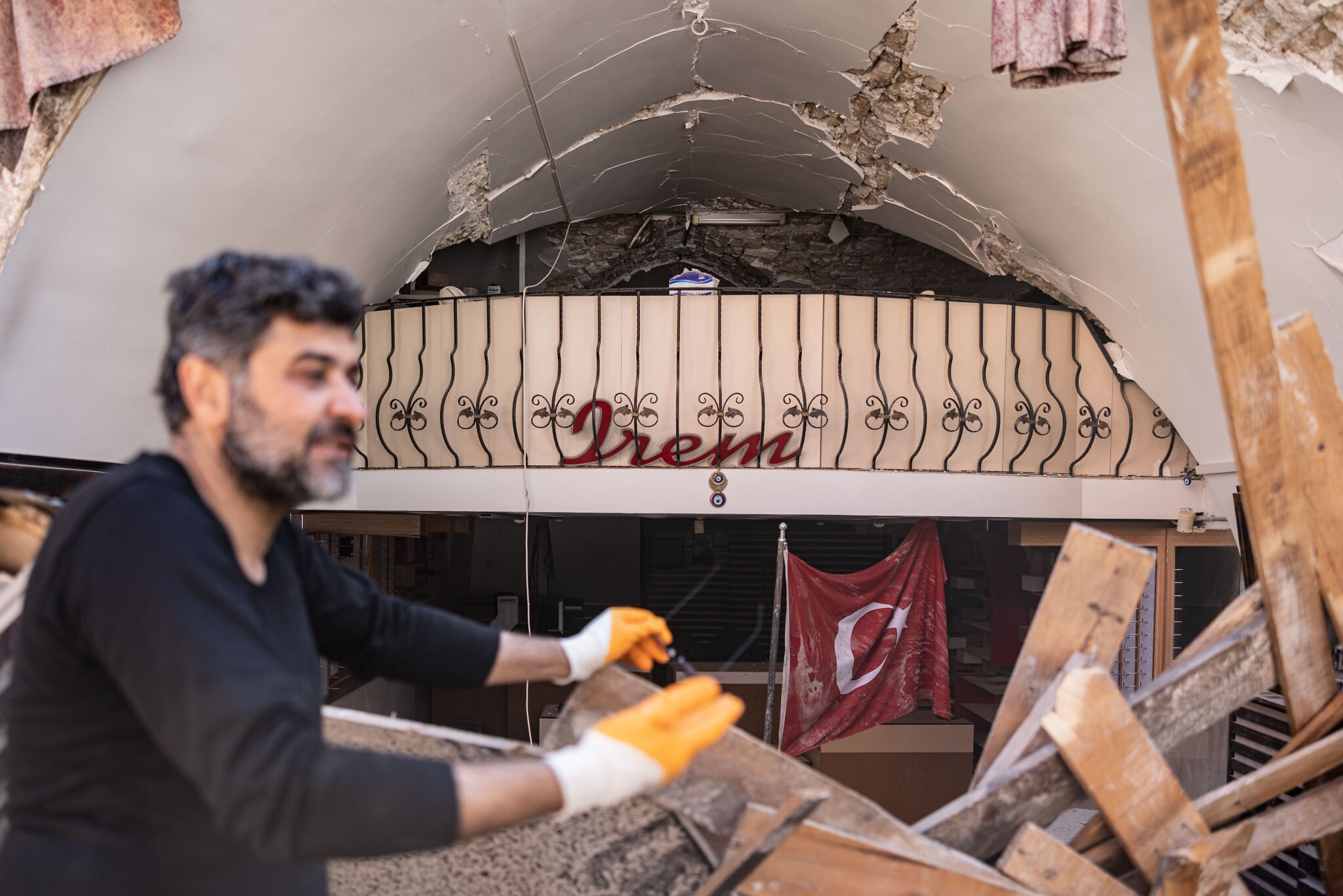 Earthquake sends tremors through Turkey's already fragile economy | The Times of Israel