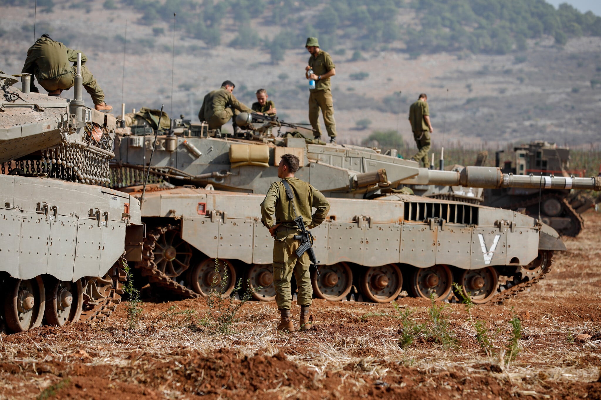 On Lebanon's border, IDF reservists prepare for potential fight against ...