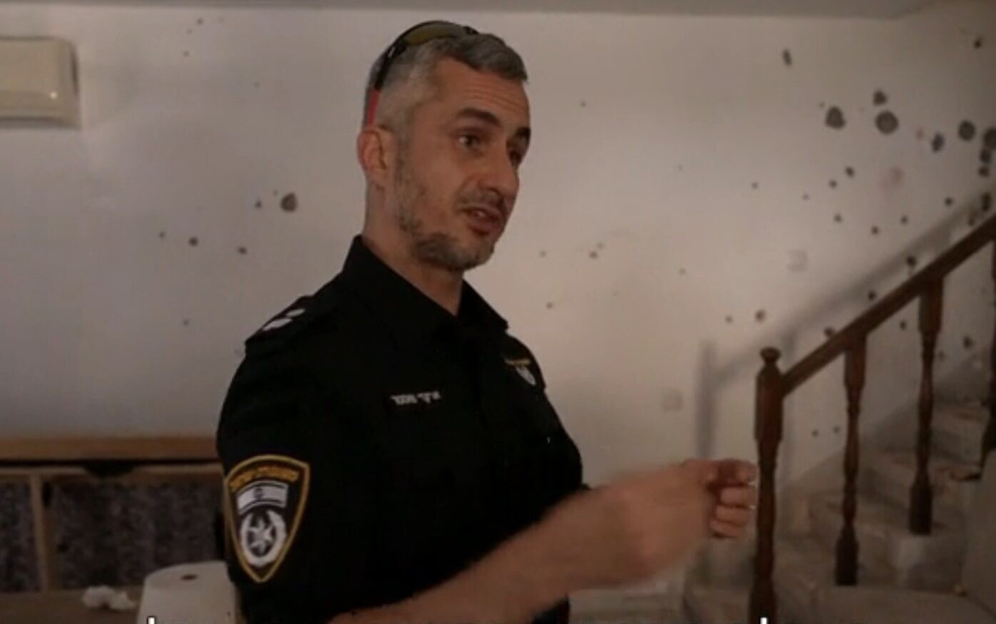 Coffee and cookies: How a hostage kept her terrorist captors distracted ...