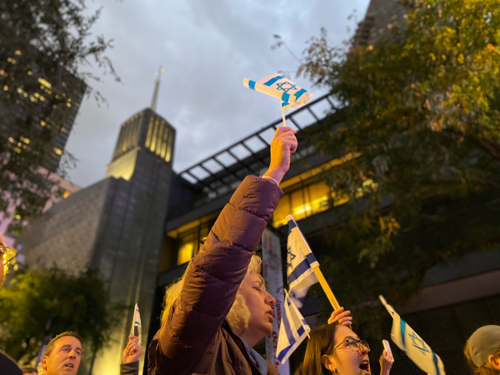 Ahead of planned day of rage, Israelis in NY battle fears and try to ...