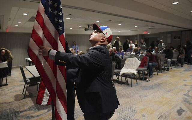 Iowa caucuses begin, kicking off 2024 Republican presidential primary ...