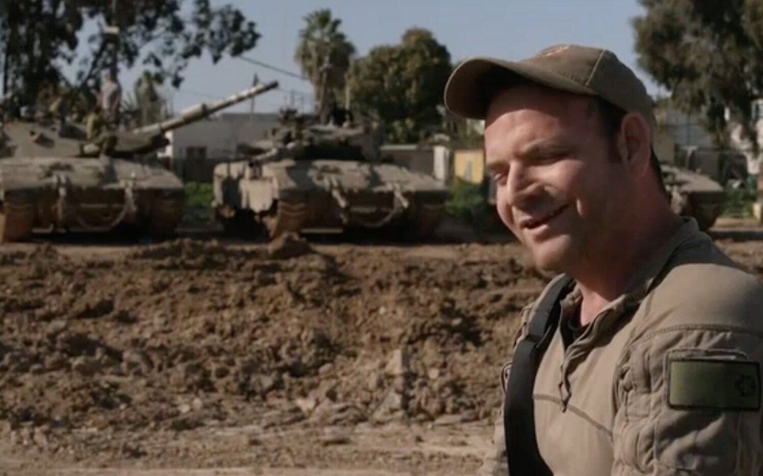 Job done? Retired reservists' Phoenix tank unit disbands, for now | The ...