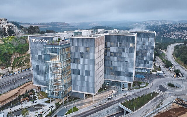 After seven years, Mobileye inaugurates new Jerusalem office campus ...