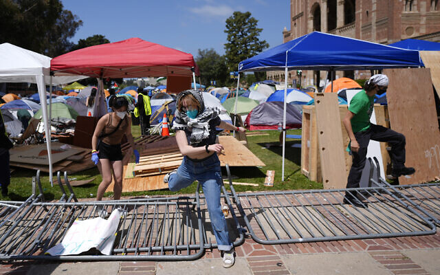 Californian governor calls to hold accountable those behind UCLA campus ...