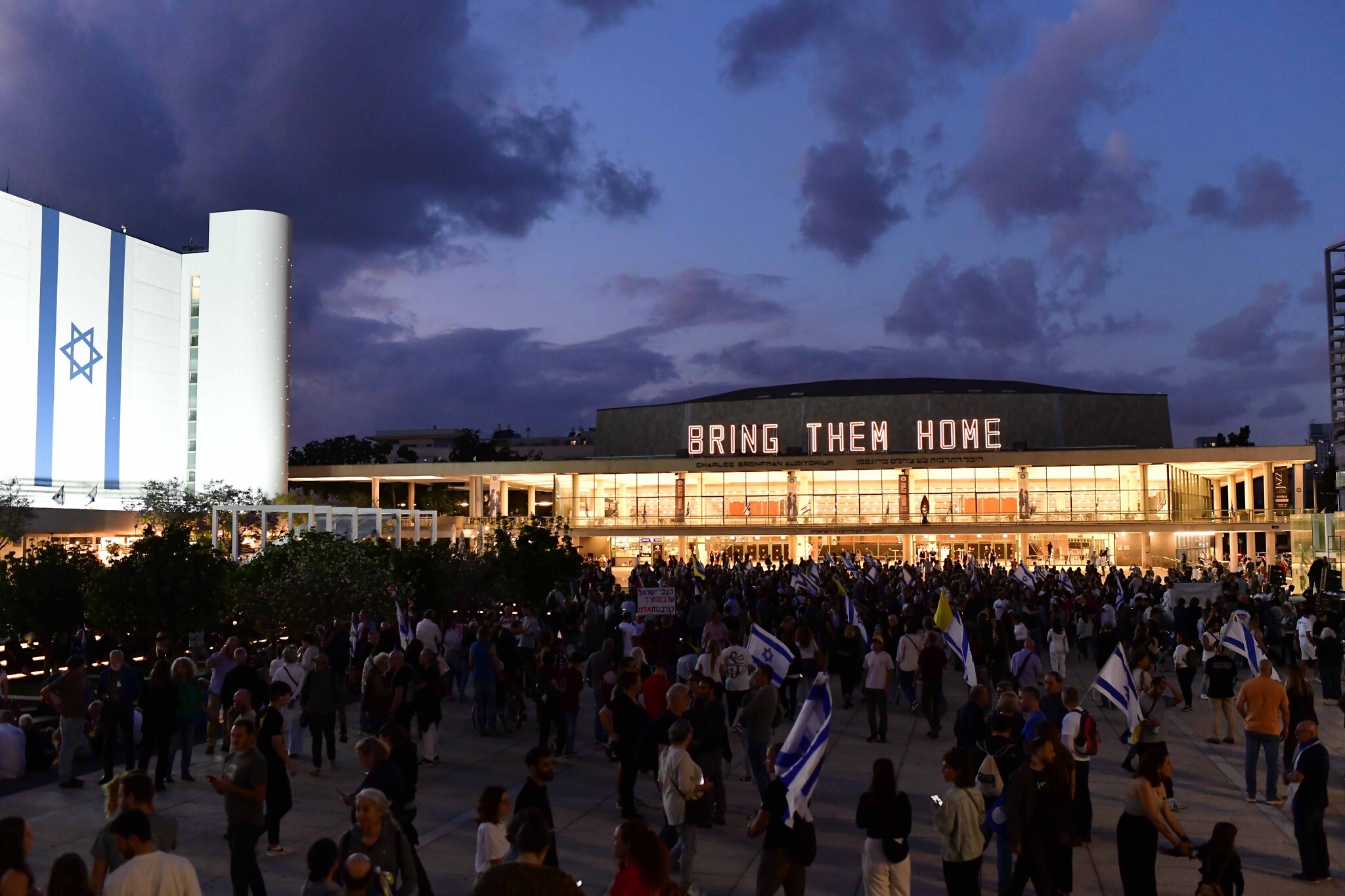 In Tel Aviv’s Hostages Square, tens of thousands mark Independence Day ...
