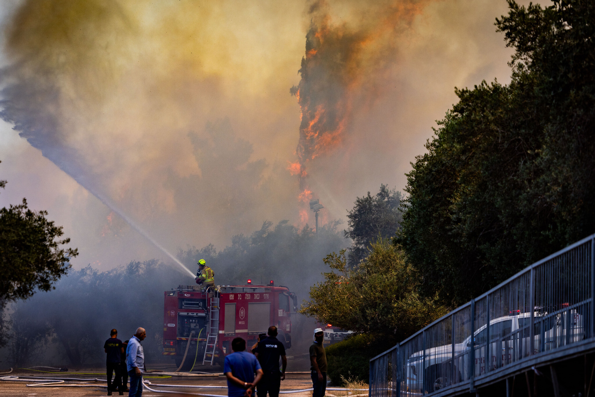 Jerusalem fire forces evacuation of Israel Museum, damages youth wing's ...