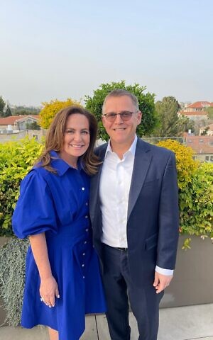 Spurning alma mater UPenn over response to antisemitism, benefactor ...