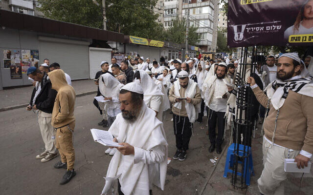 Haredi lawmakers pressing PM to allow draft dodgers to fly abroad for ...