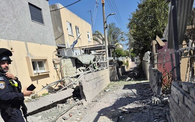 Buildings damaged in Haifa area during rocket barrage from Lebanon; no ...