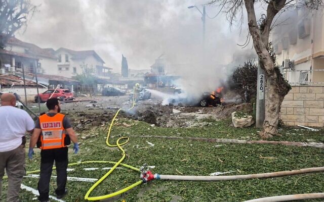 Several wounded in Petah Tikva amid Hezbollah rocket attack on central ...