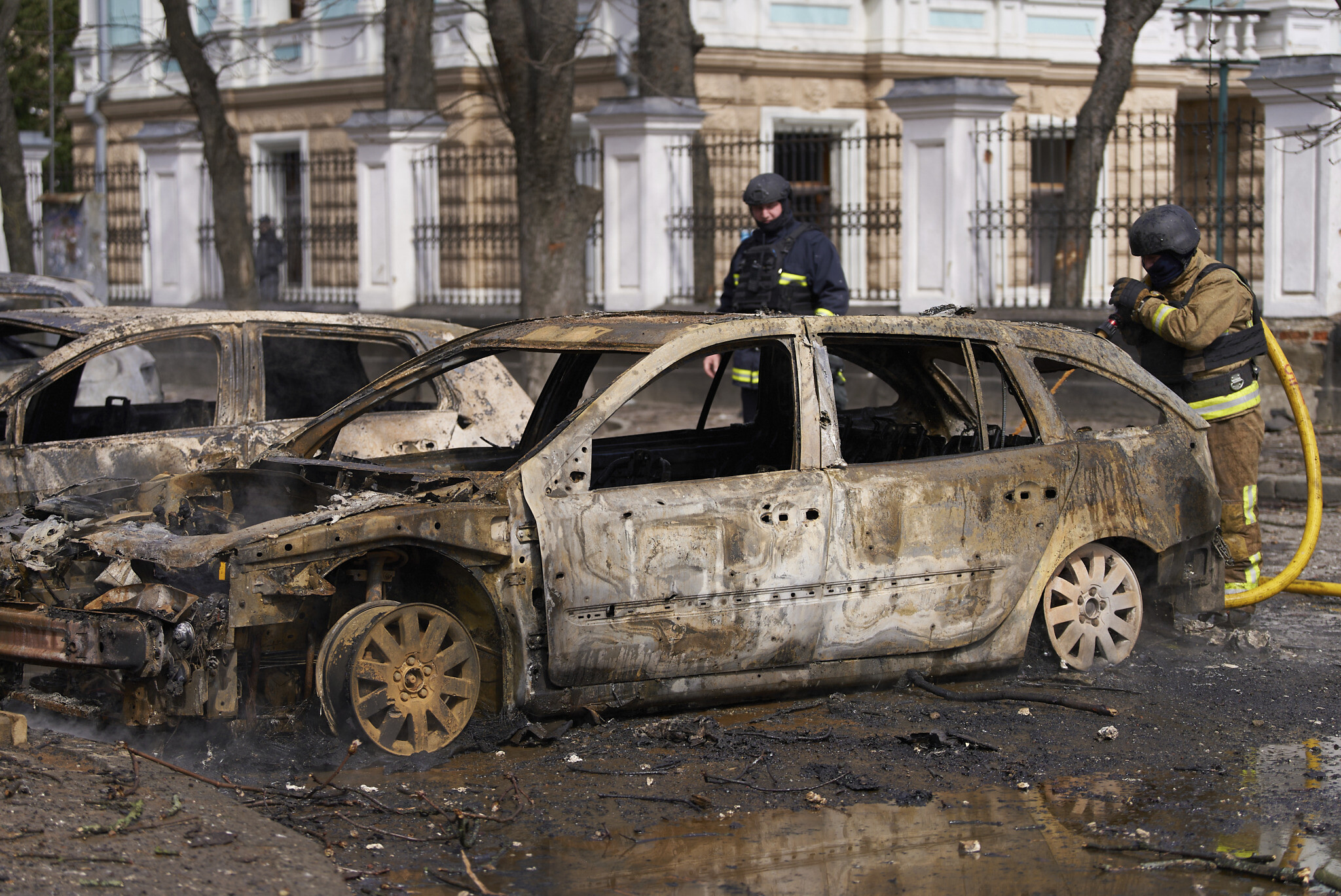 At least 32 killed in Russian missile attack on northeast Ukraine's ...