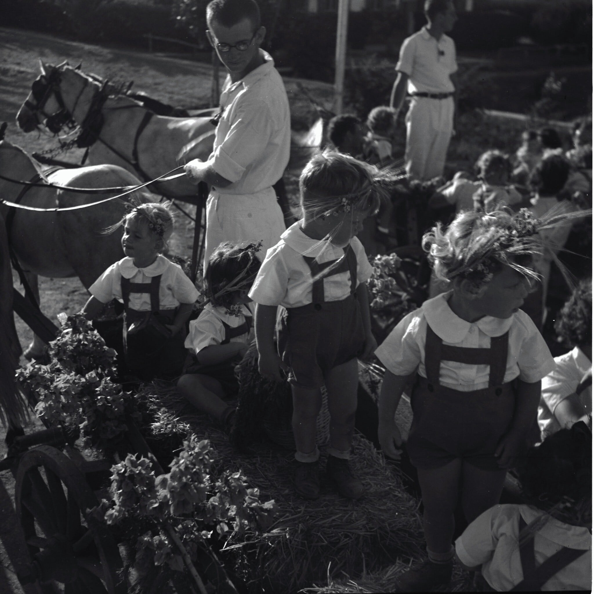 Kibbutz marks 80 years of Shavuot song and dance with pioneering ...