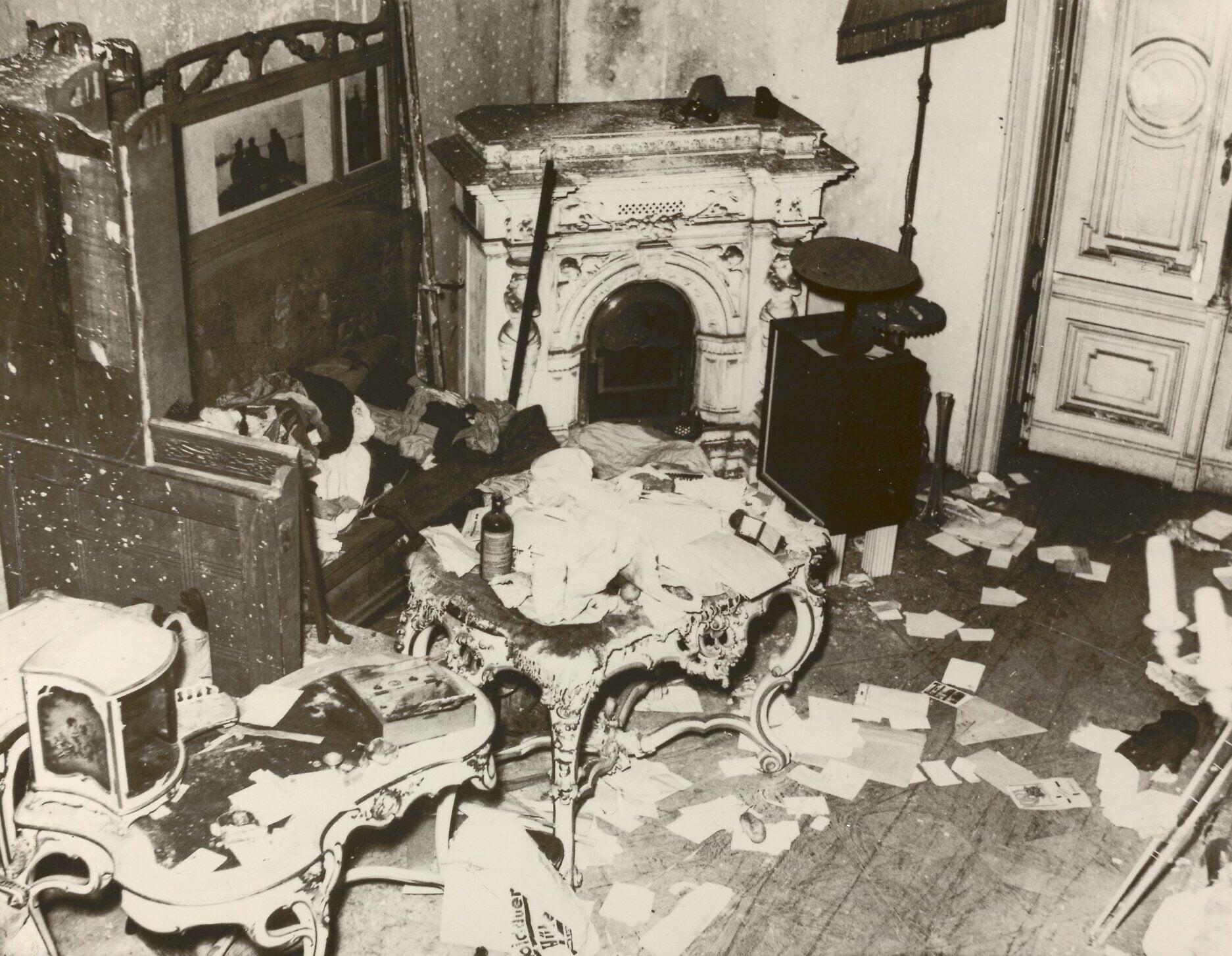 In 1938, an Austrian Nazi family looted a Jewish home. Their heirs ...