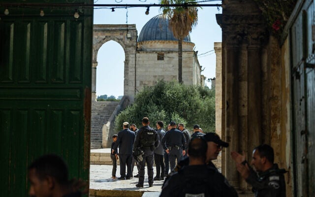 Over 3,500 said to visit Temple Mount today, setting new record | The ...