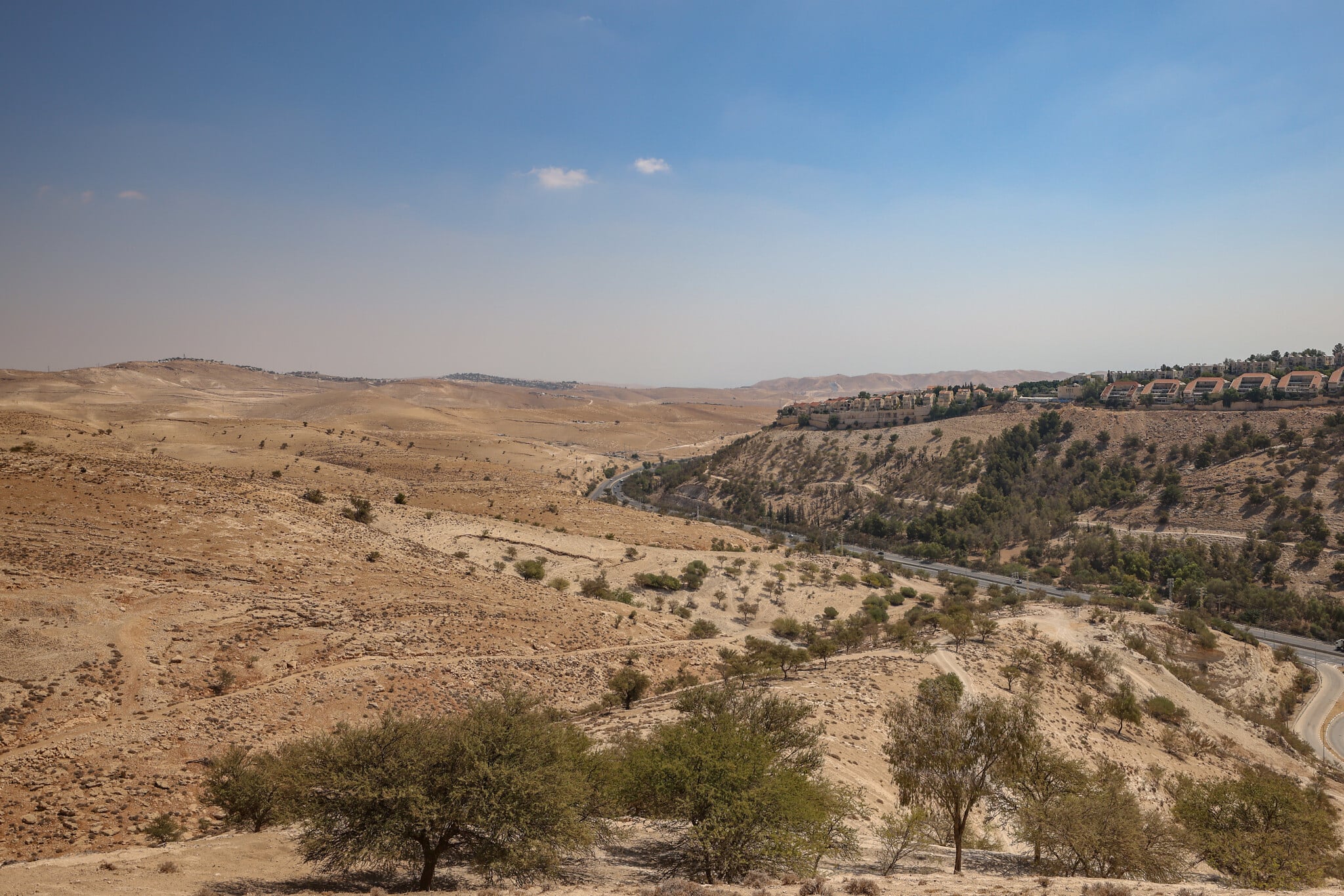 Report: Netanyahu to visit West Bank, sign framework for controversial ...