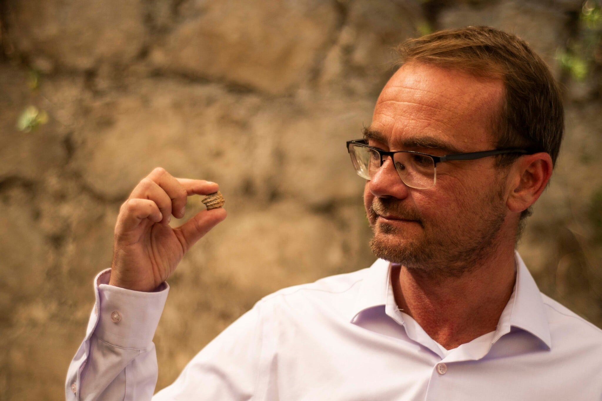 Biblical tax notice: 1st-ever Assyrian inscription found near Jerusalem ...