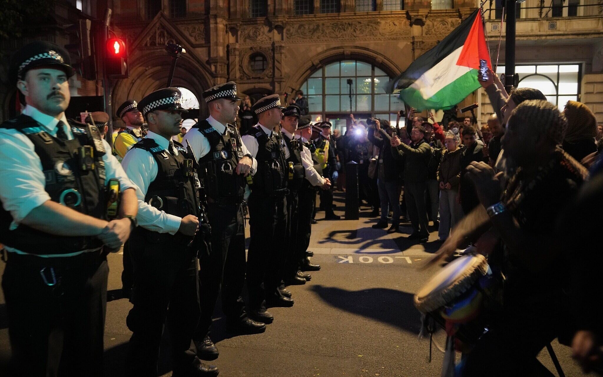 Manchester Jews say they feel let down by UK after Yom Kippur terror ...