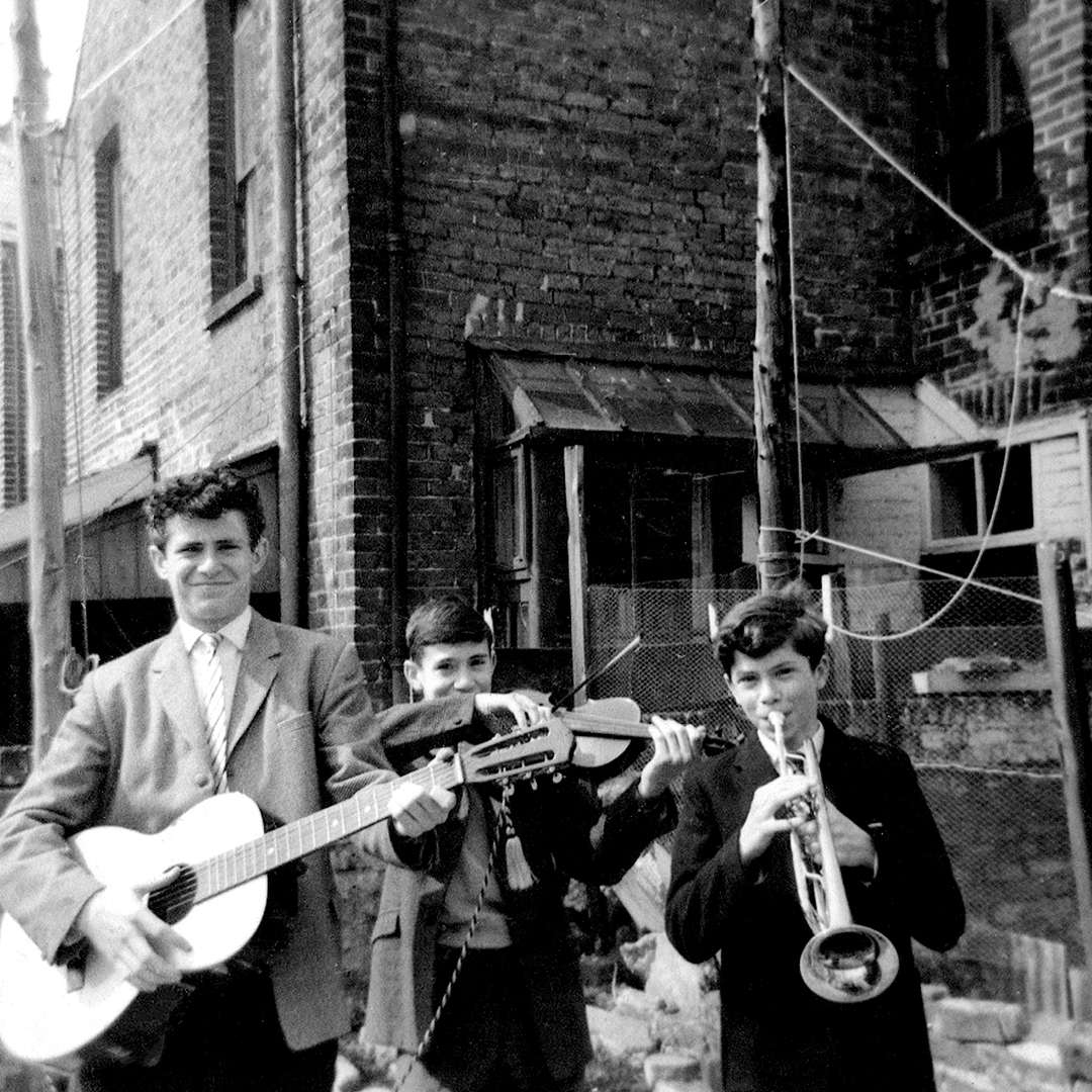 Jewish rocker who discovered Bon Jovi charts journey from stage to ...