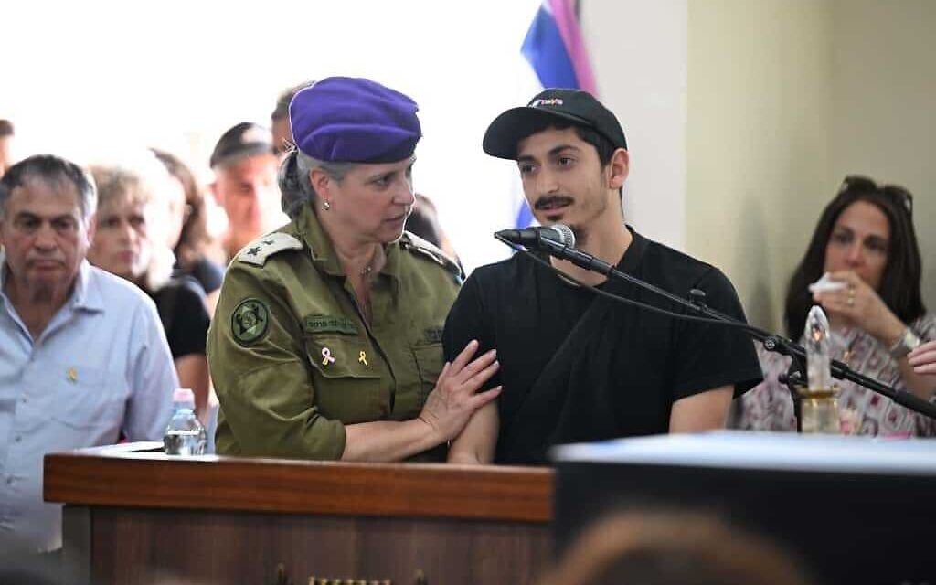 Hundreds pay tribute to 'pink angel' Inbar Haiman as slain hostage is ...