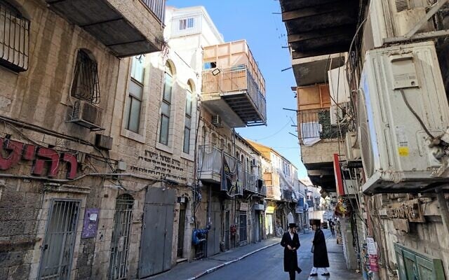 Publishing a video of his capture, Nimrod Cohen's parents urge his ...