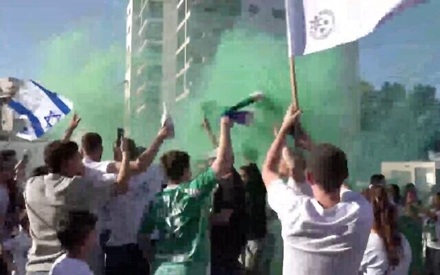 Oct. 13: Bodies of 4 hostages arrive at forensic institute for ID ...