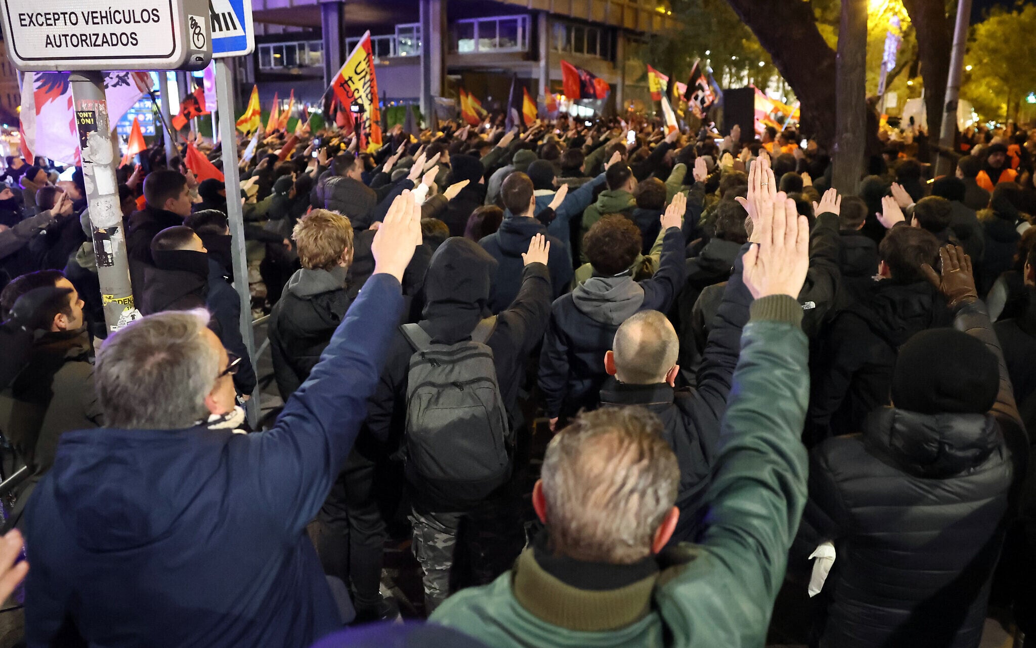 With fascist salutes, hundreds march in Madrid for anniversary of ...