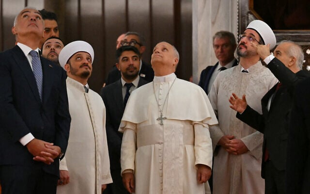 Pope Leo visits Blue Mosque on second day of Turkey trip | The Times of ...