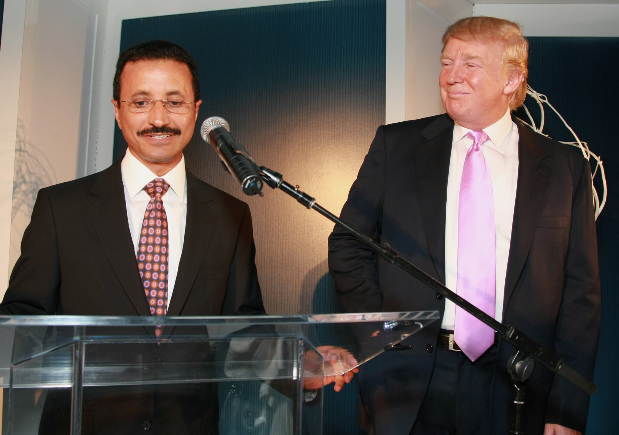 Epstein emails reveal close ties with influential figures long after ...