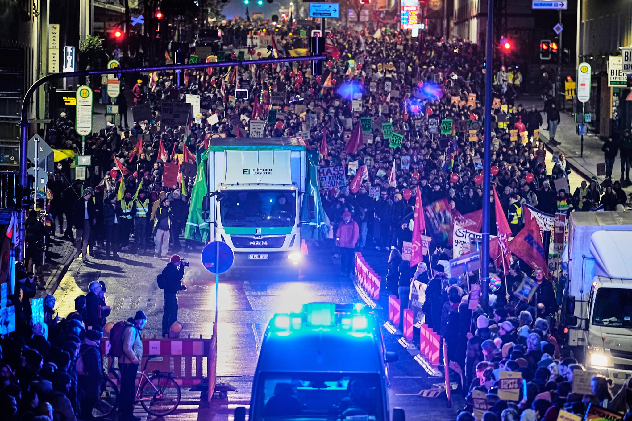 Thousands protest as Germany's far-right AfD to launch new youth wing ...