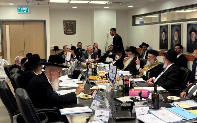 Chief rabbis accuse High Court of interfering with Jewish law | The ...